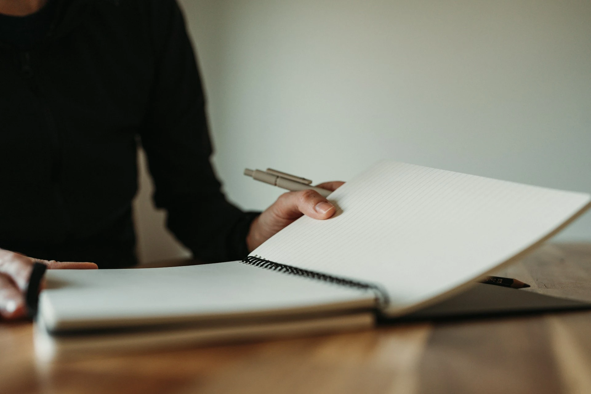 2 Paragraph Essay: Quick Guide to Focused Academic Writing